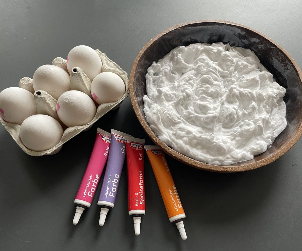 Ostereier mit Rasierschaum färben – DIY-Anleitung // HIMBEER